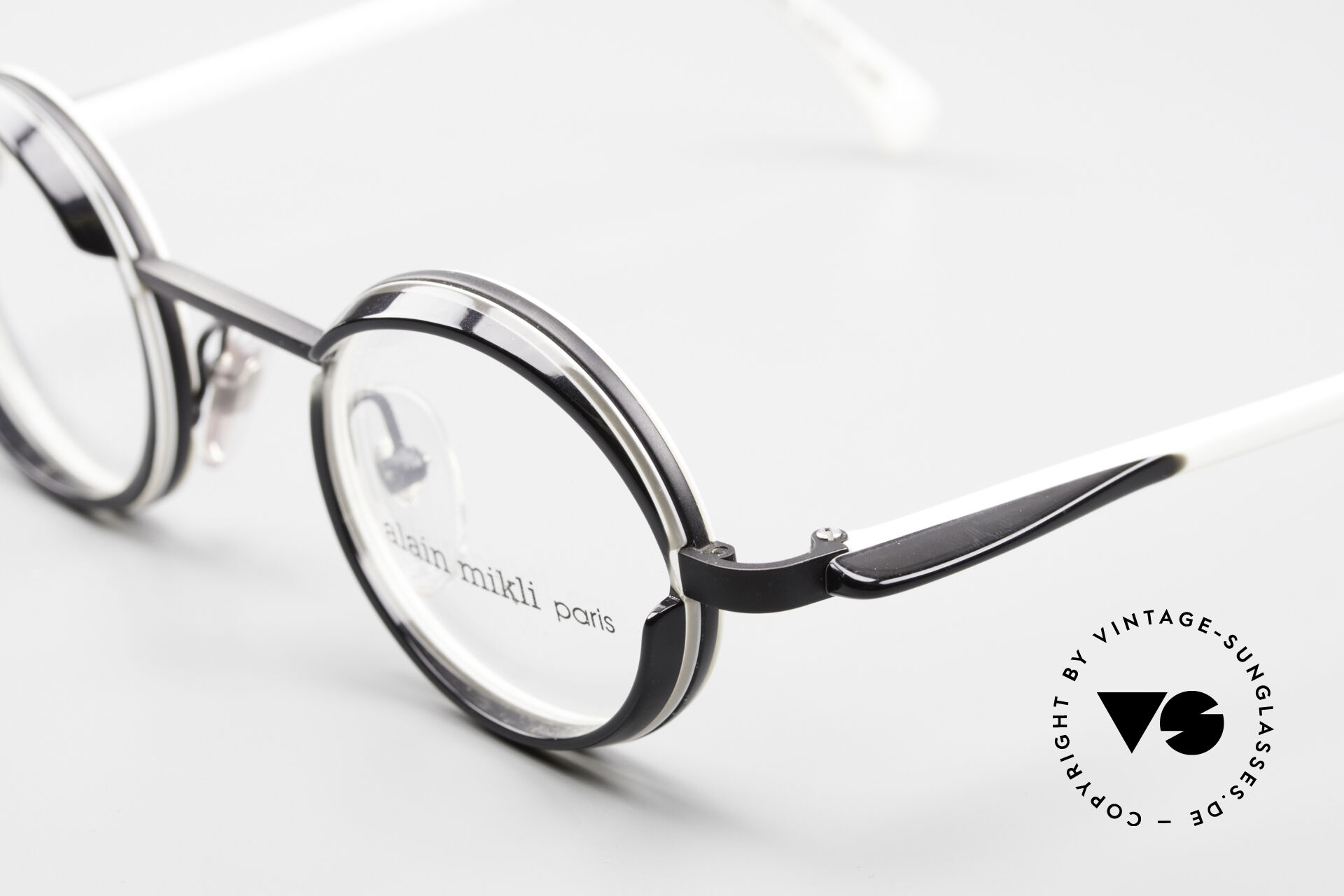 Glasses Alain Mikli 2150 / 01004 Small Round Designer Frame