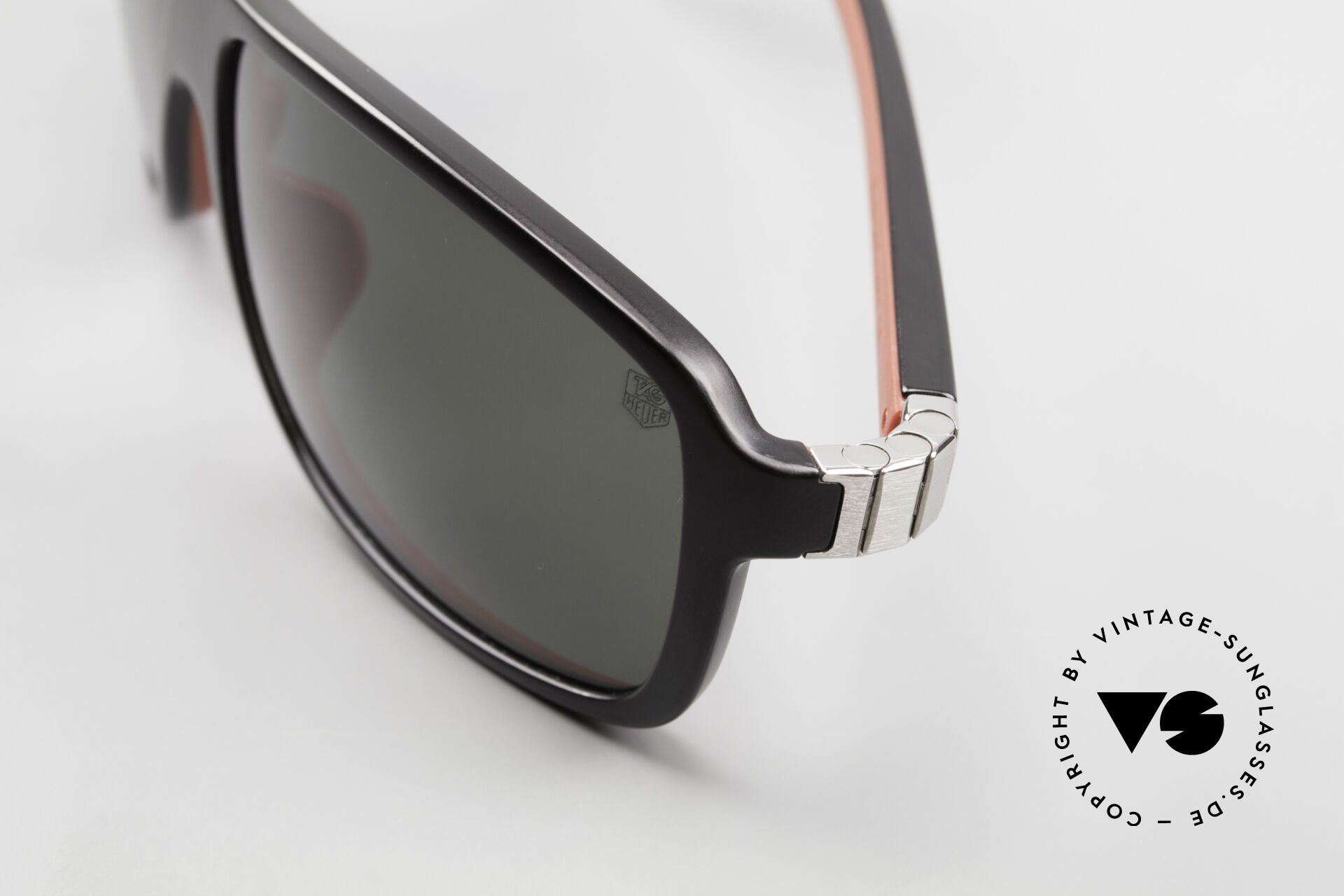 Sunglasses Tag Heuer 9302 Legend Temples Shaped Like A Watch