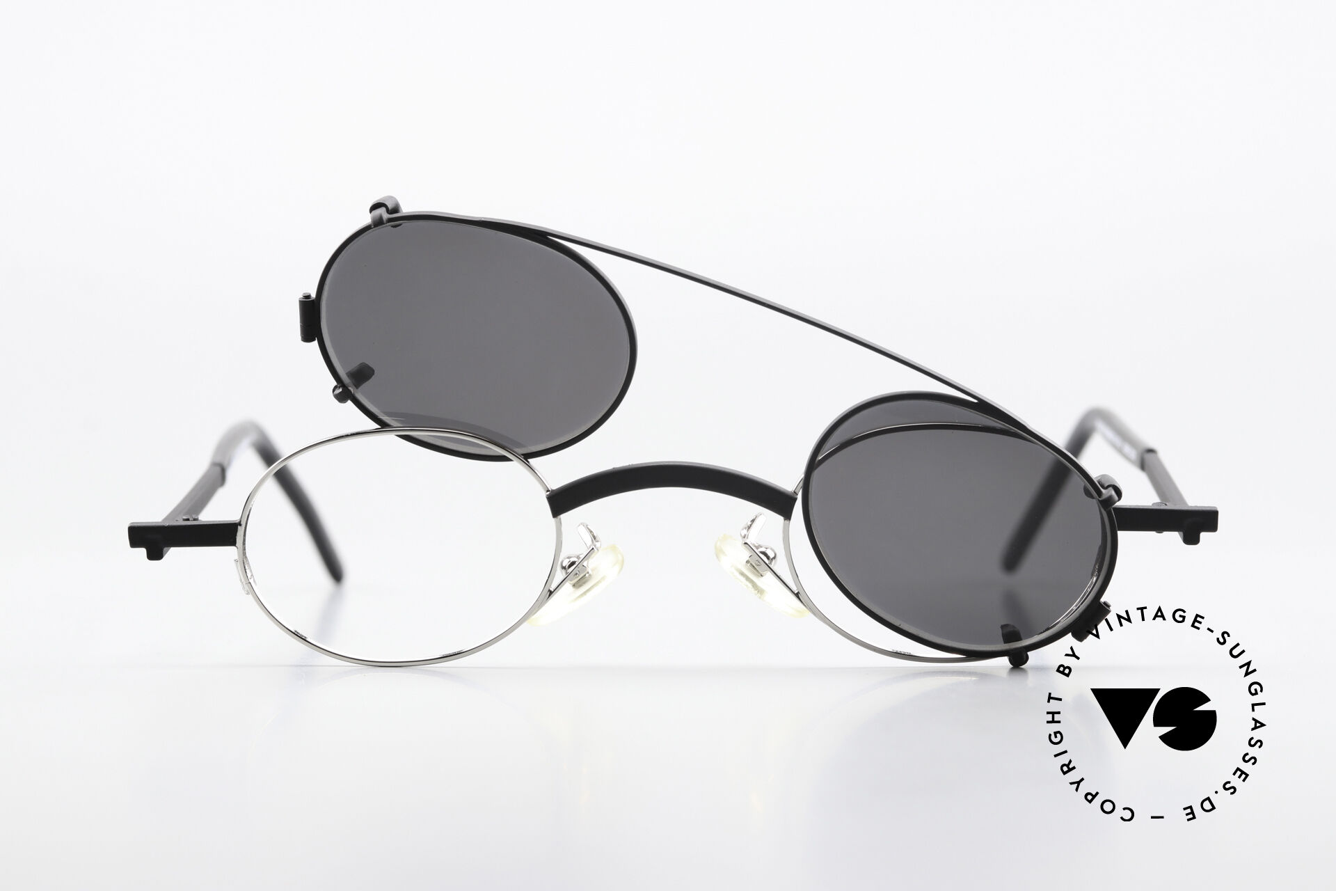 Sunglasses Christian Roth 2505 Oval Frame Black Clip On