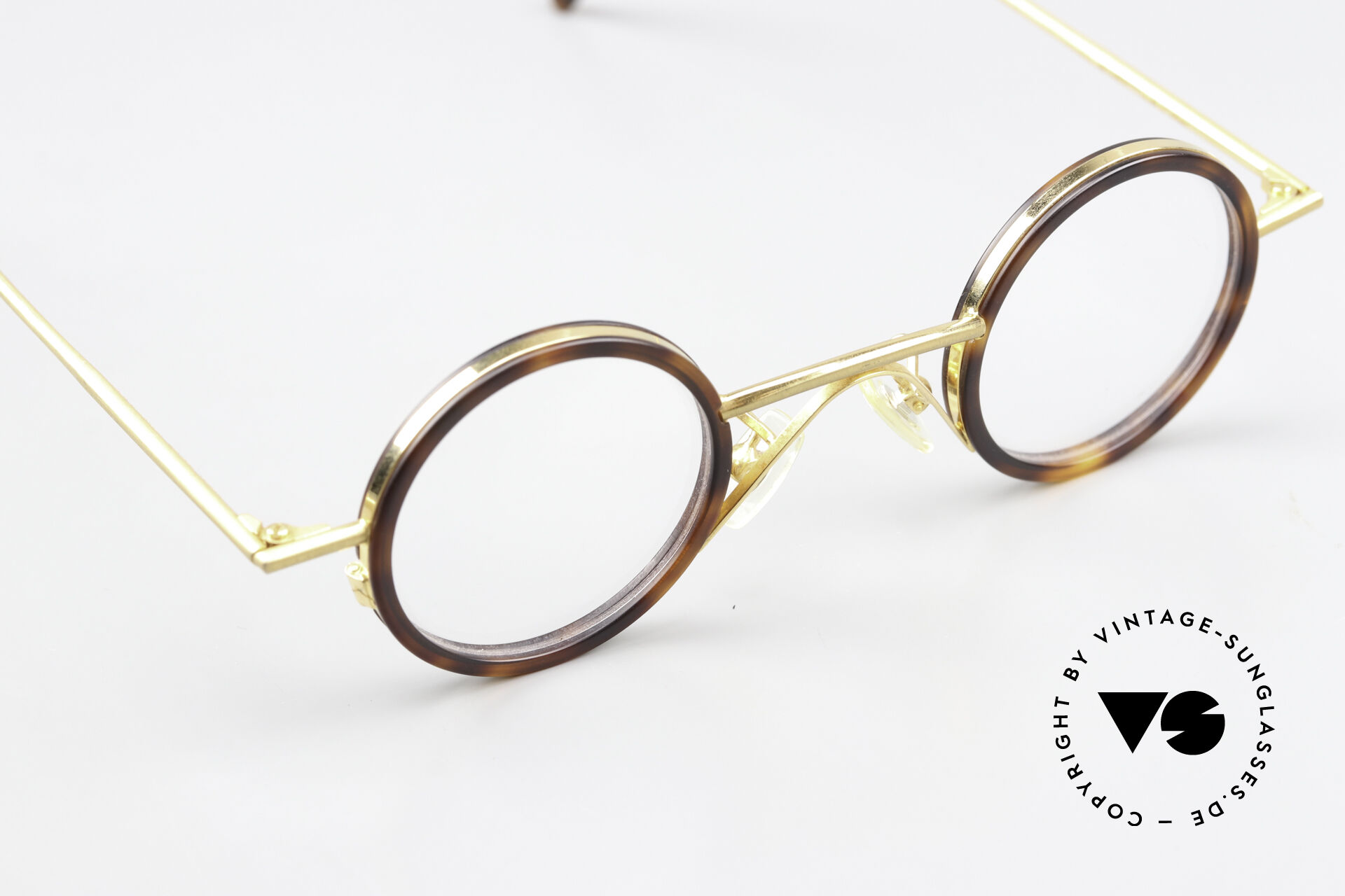 Glasses Christian Roth 2408 Round Frame Bauhaus Style