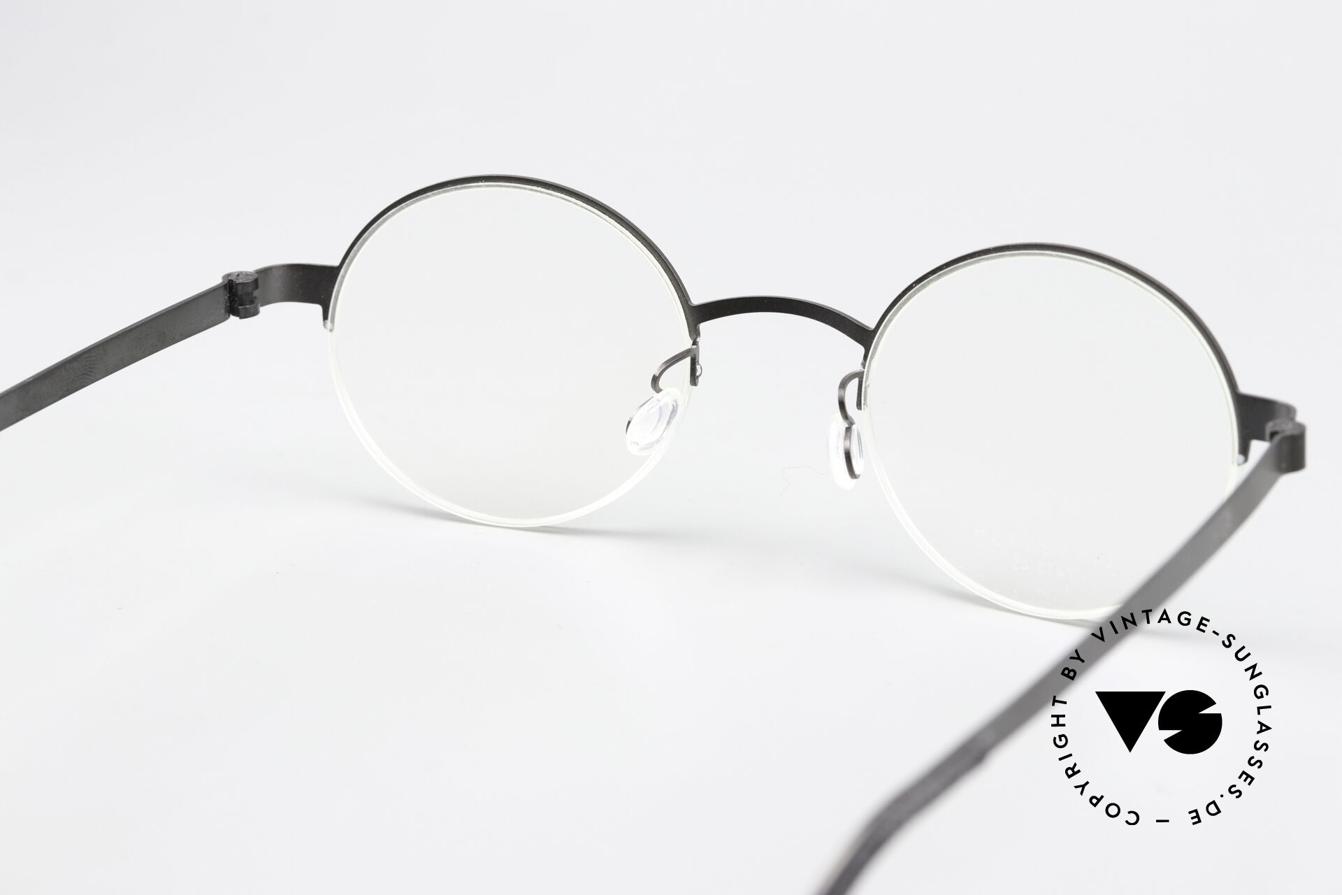 Glasses Lindberg 7413 Strip Titanium Round Nylor Frame Black
