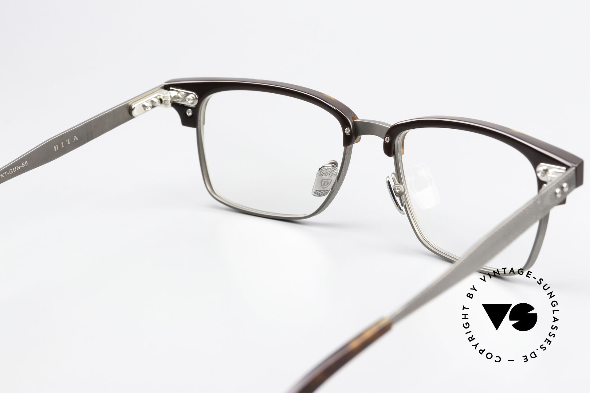 dita statesman three