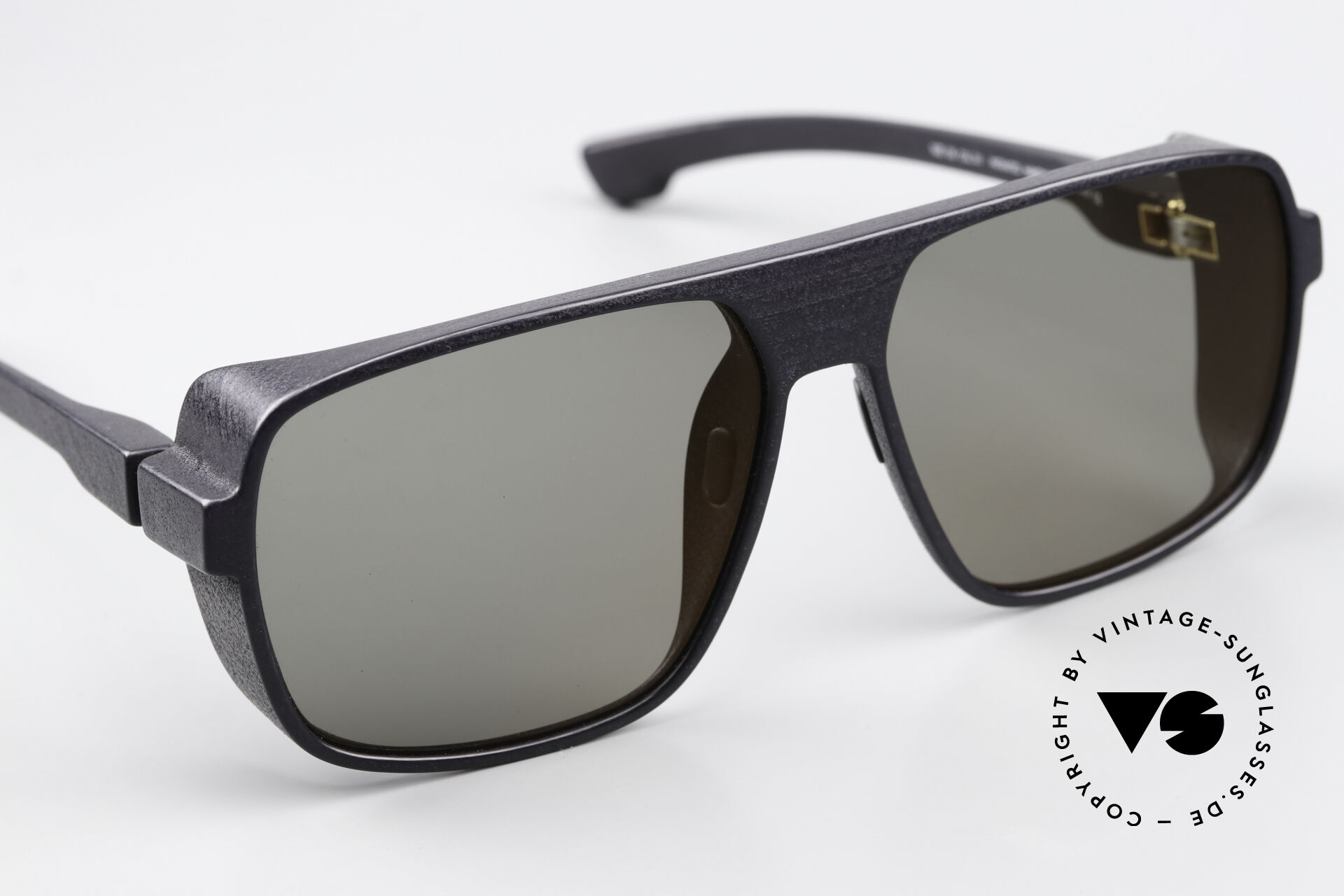 Sunglasses Mykita Mylon Daggoo Pitch Black Lightgold Flash