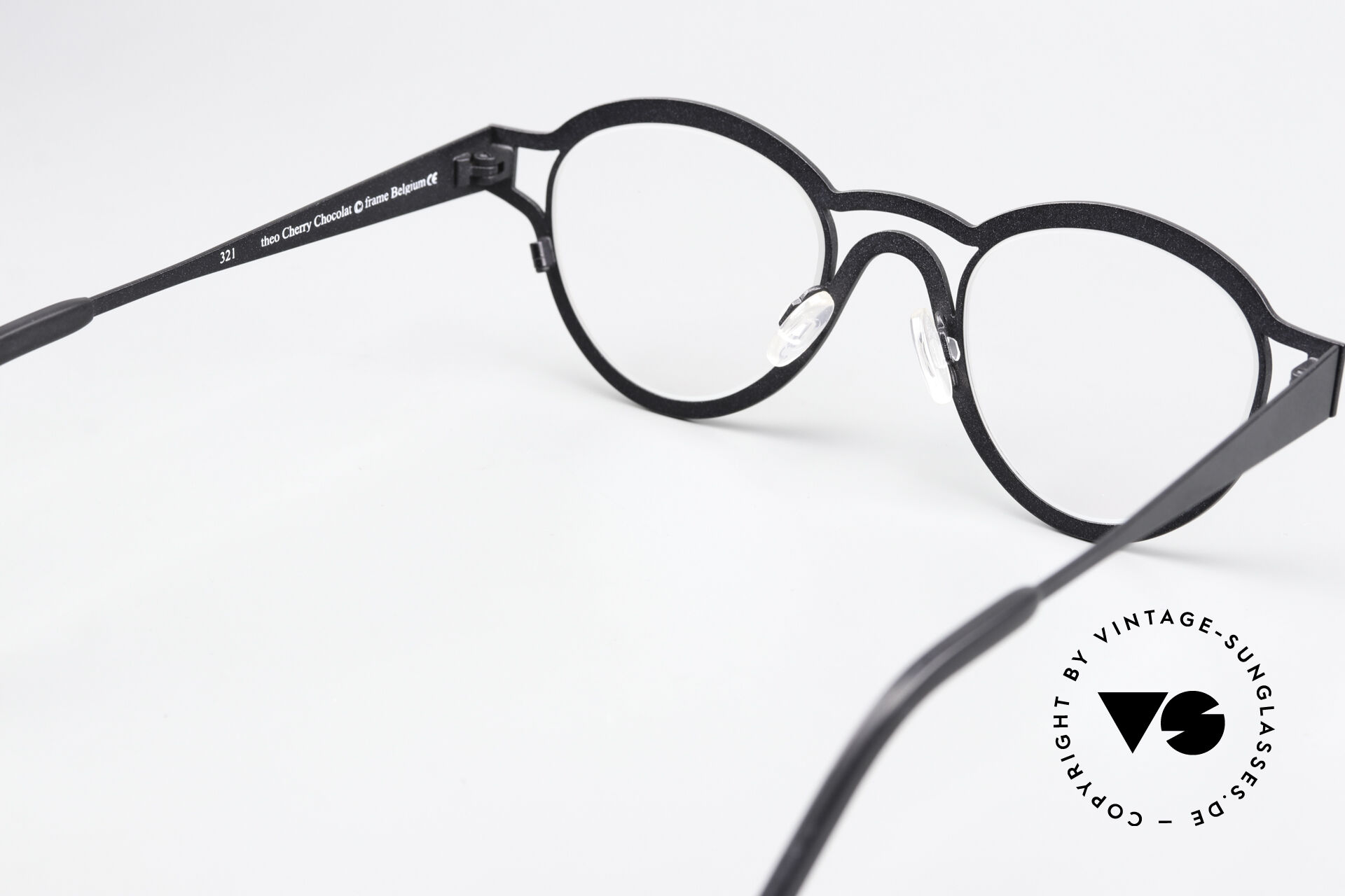 Glasses Theo Belgium Cherry Chocolat Titan Frame Panto Style