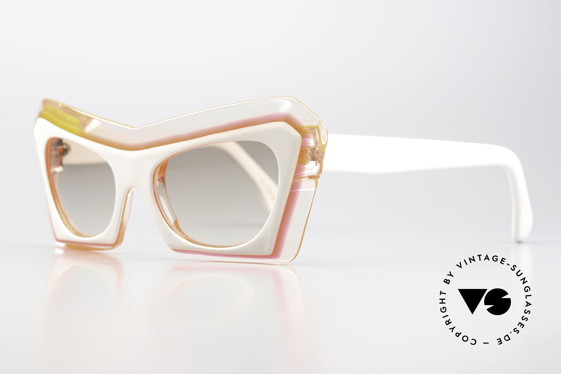 Sunglasses Christian Roth 13120 Moma & Tate Modern Style